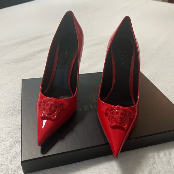 Versace | Shoes | Bellos Zapatos Rojos De Tacon Alto Versace | Poshmark